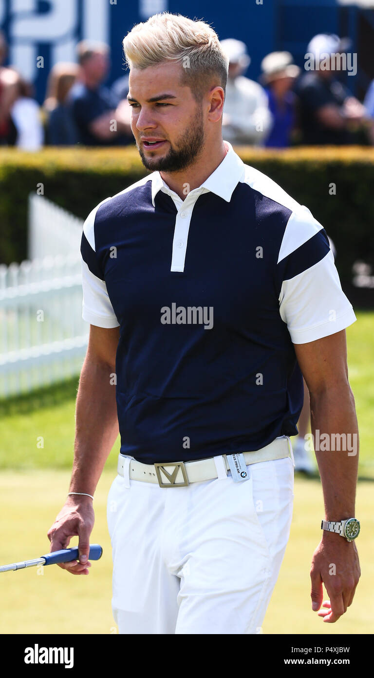 Sports stars and celebrities join professional golfers at the BMW PGA ...