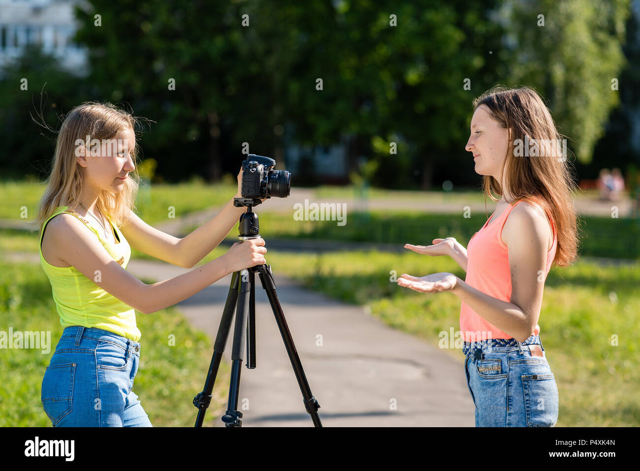 Digital camera interview student hi-res stock photography and images ...