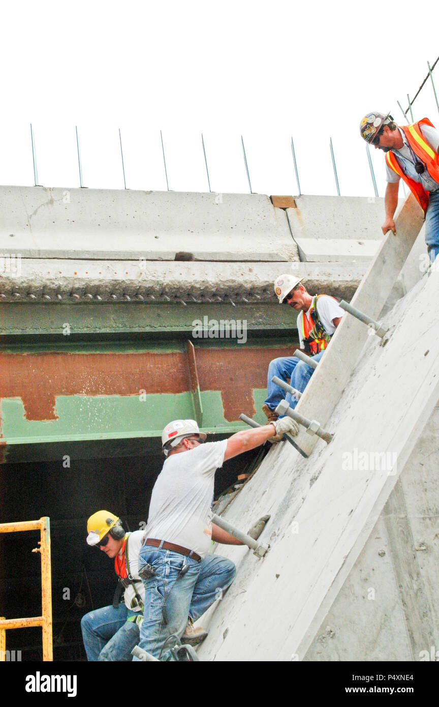 Construction of the Frederick Douglass Susan B Anthony Bridge in ...