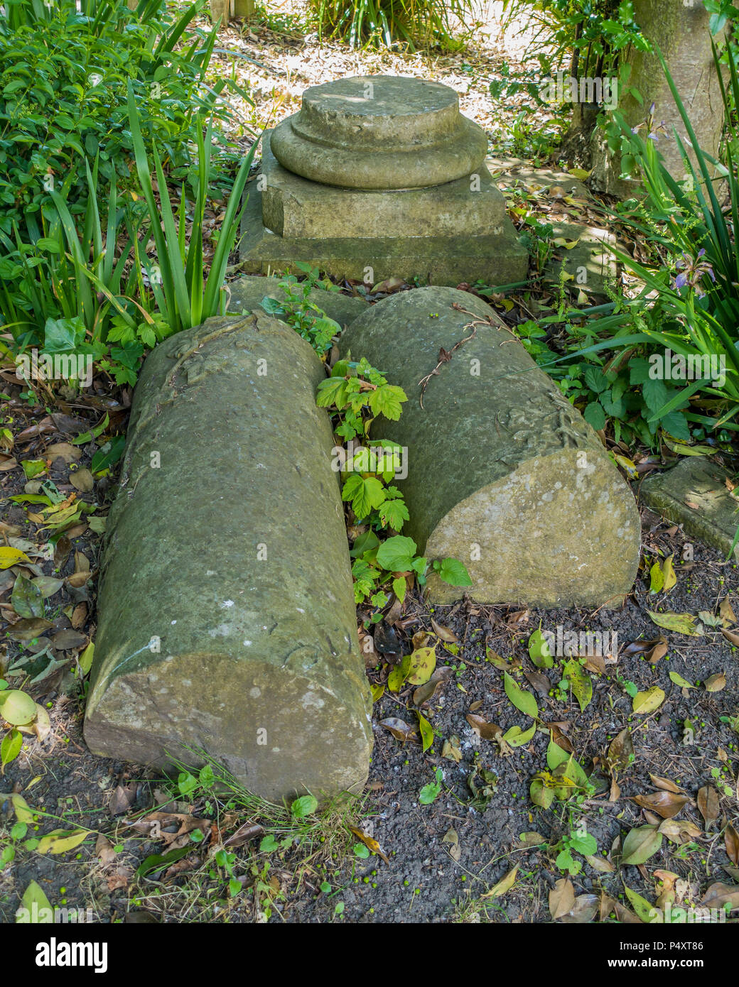 Broken Column,Gravestone,Graveyard,St Mary and St Eanswythe Church ...