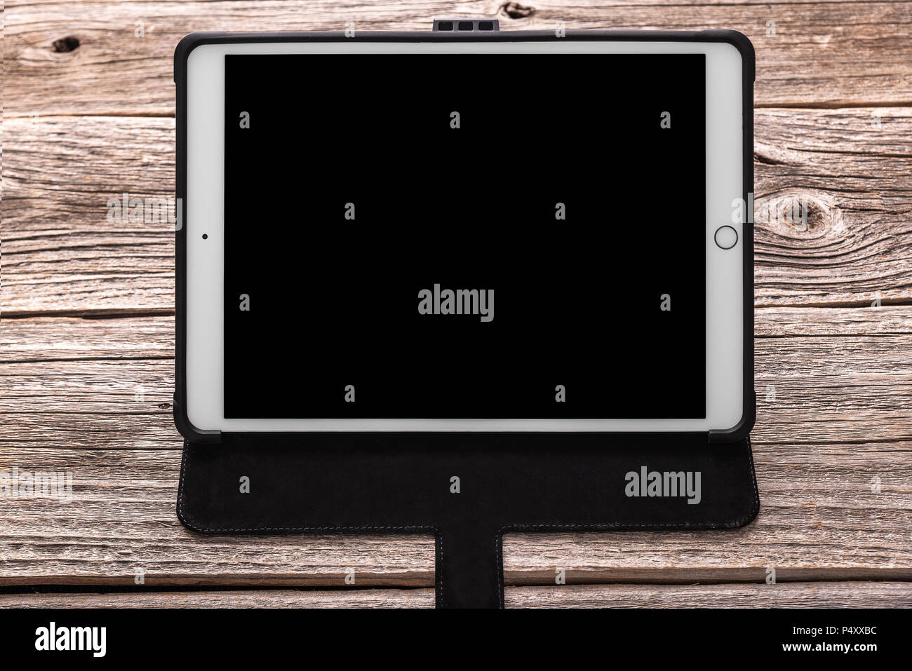 Ipad pro hi-res stock photography and images - Alamy
