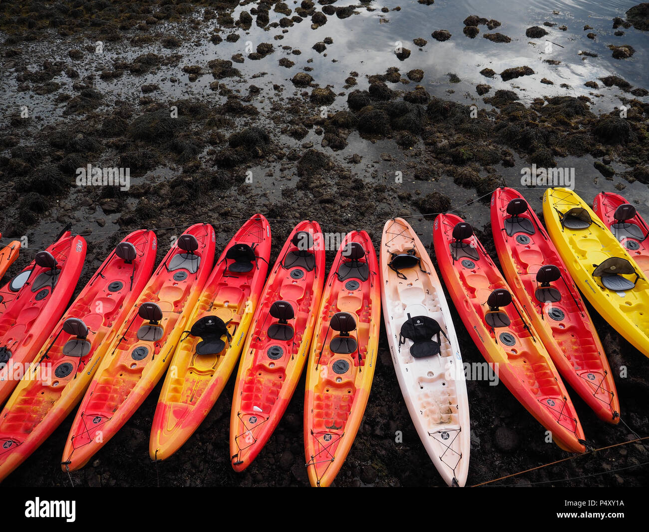 Yellow and red kayaks hi-res stock photography and images - Alamy