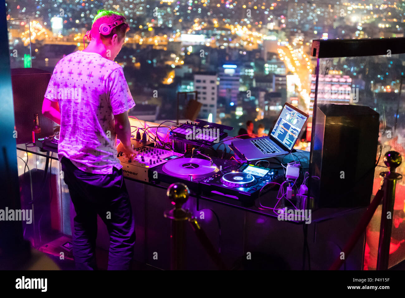 Dj background hi-res stock photography and images - Alamy