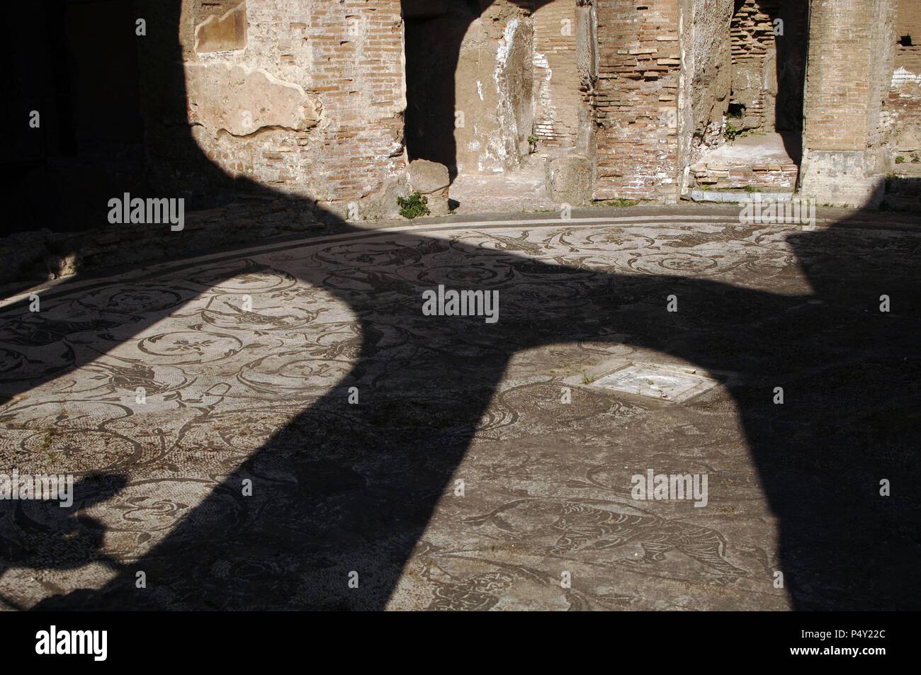 Ostia Antica. Baths of the Seven Sages. 2nd century AD. Round hall ...