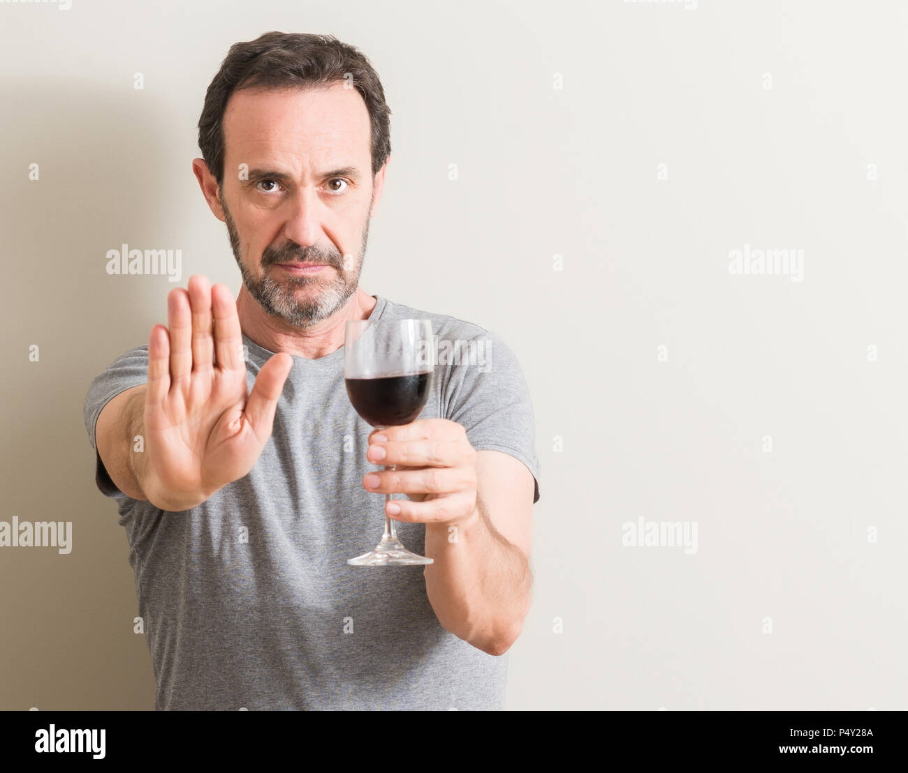Hand wine glass stop hi-res stock photography and images - Alamy