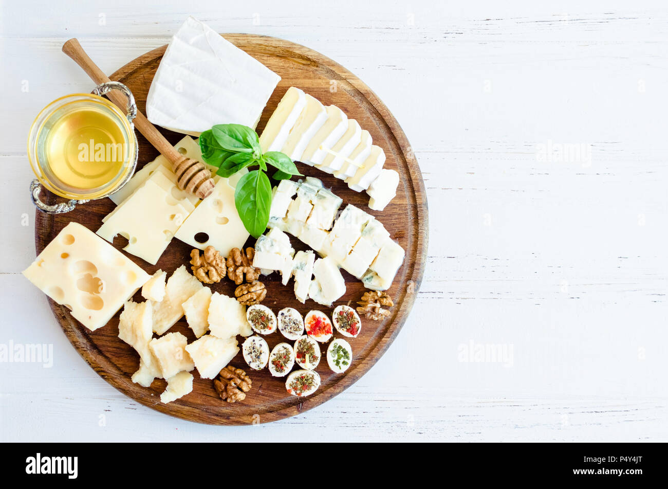 Cheese platter: Parmesan, cheddar, gouda, gorgonzola, brie and other ...