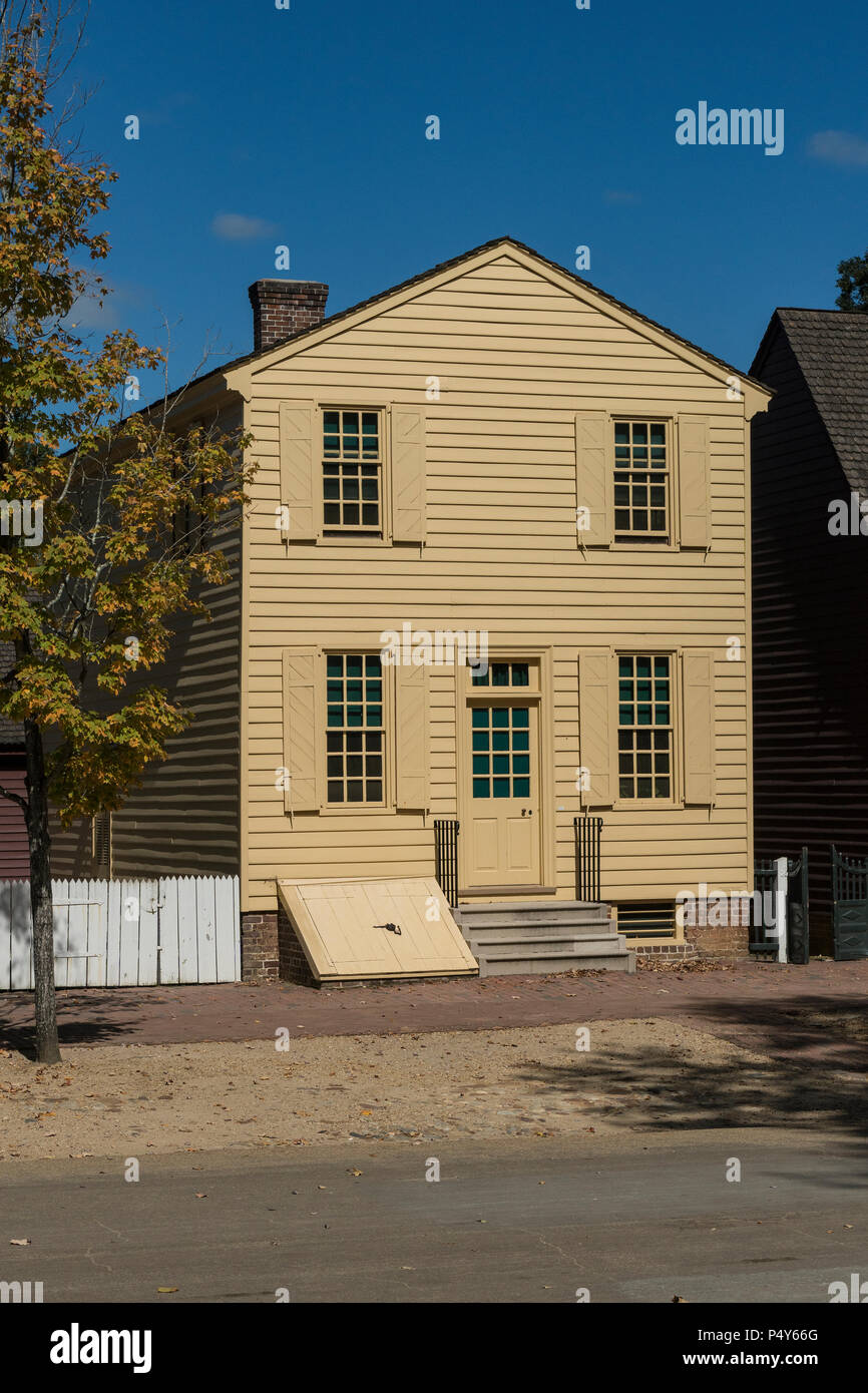 Colonial Williamsburg Nicolson Store Stock Photo - Alamy