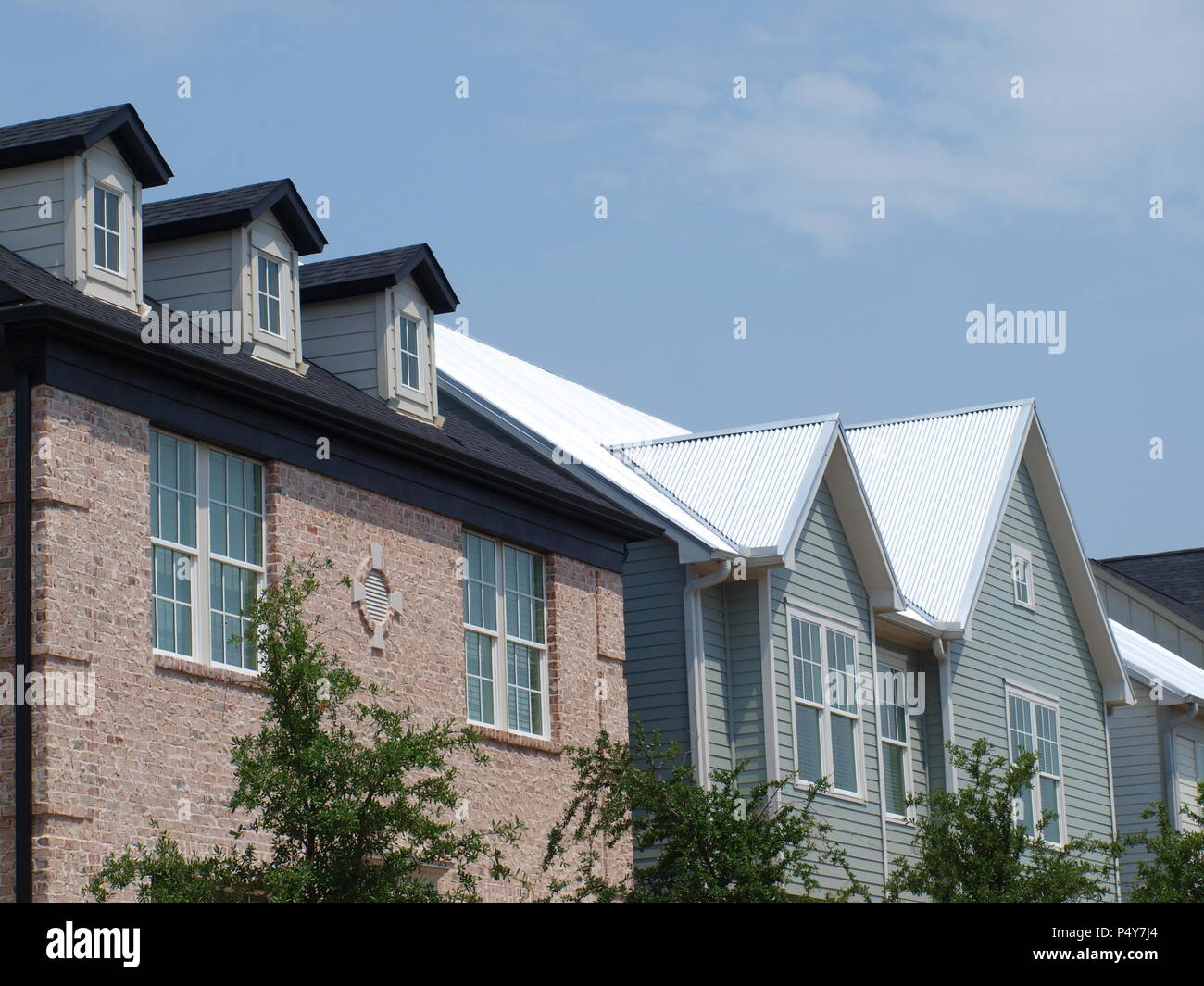 Light colored shingles hi-res stock photography and images - Alamy