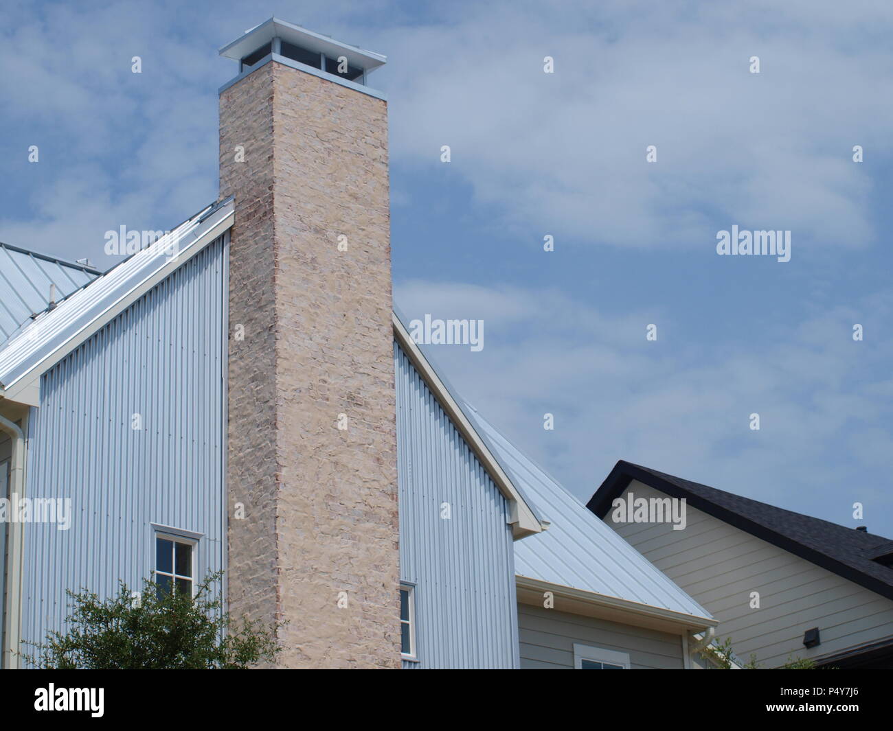 Light colored shingles hi-res stock photography and images - Alamy