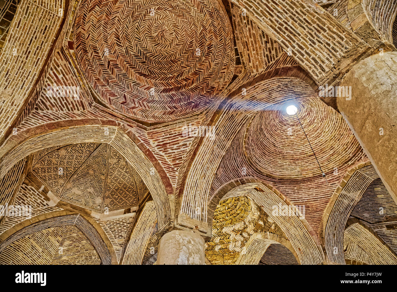 Isfahan Old Mosque ceiling Stock Photo - Alamy