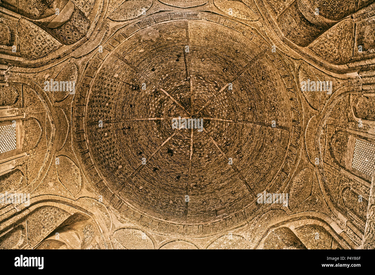 Isfahan Old Mosque dome Stock Photo - Alamy