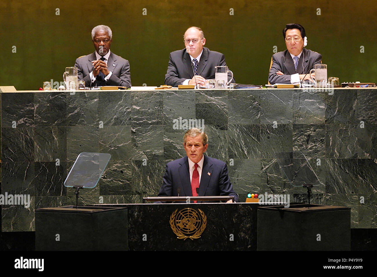 George w. bush 2002 hi-res stock photography and images - Alamy