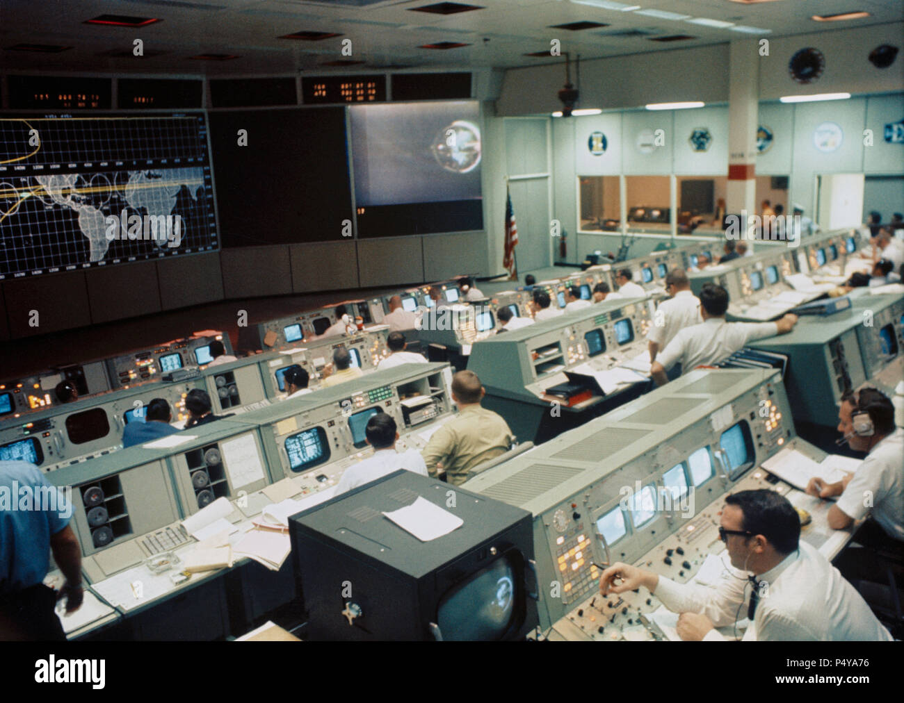 Overall view of the Mission Operations Control Room in the Mission ...