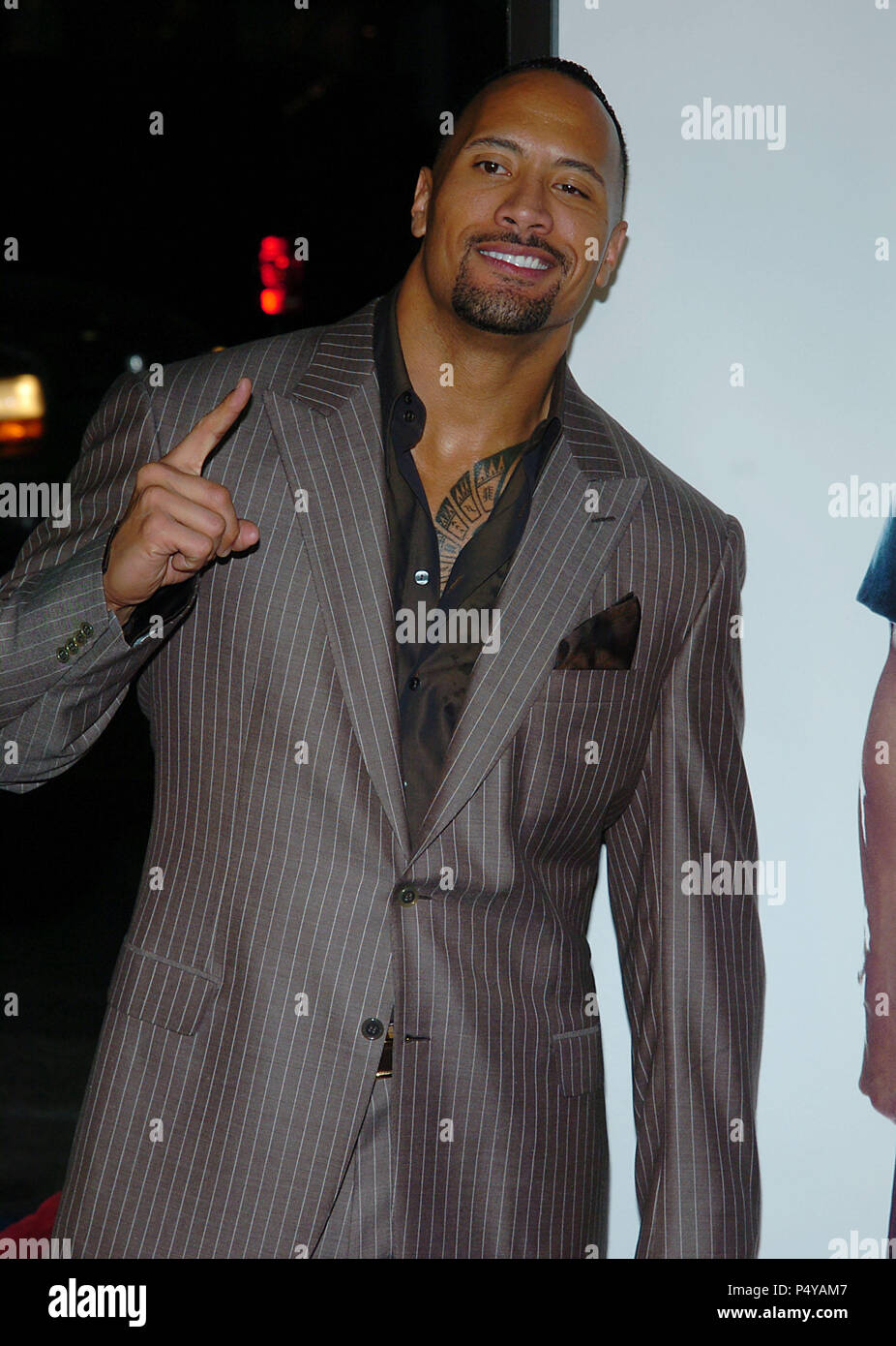 Walking tall 2004 dwayne johnson the rock hi-res stock photography and ...