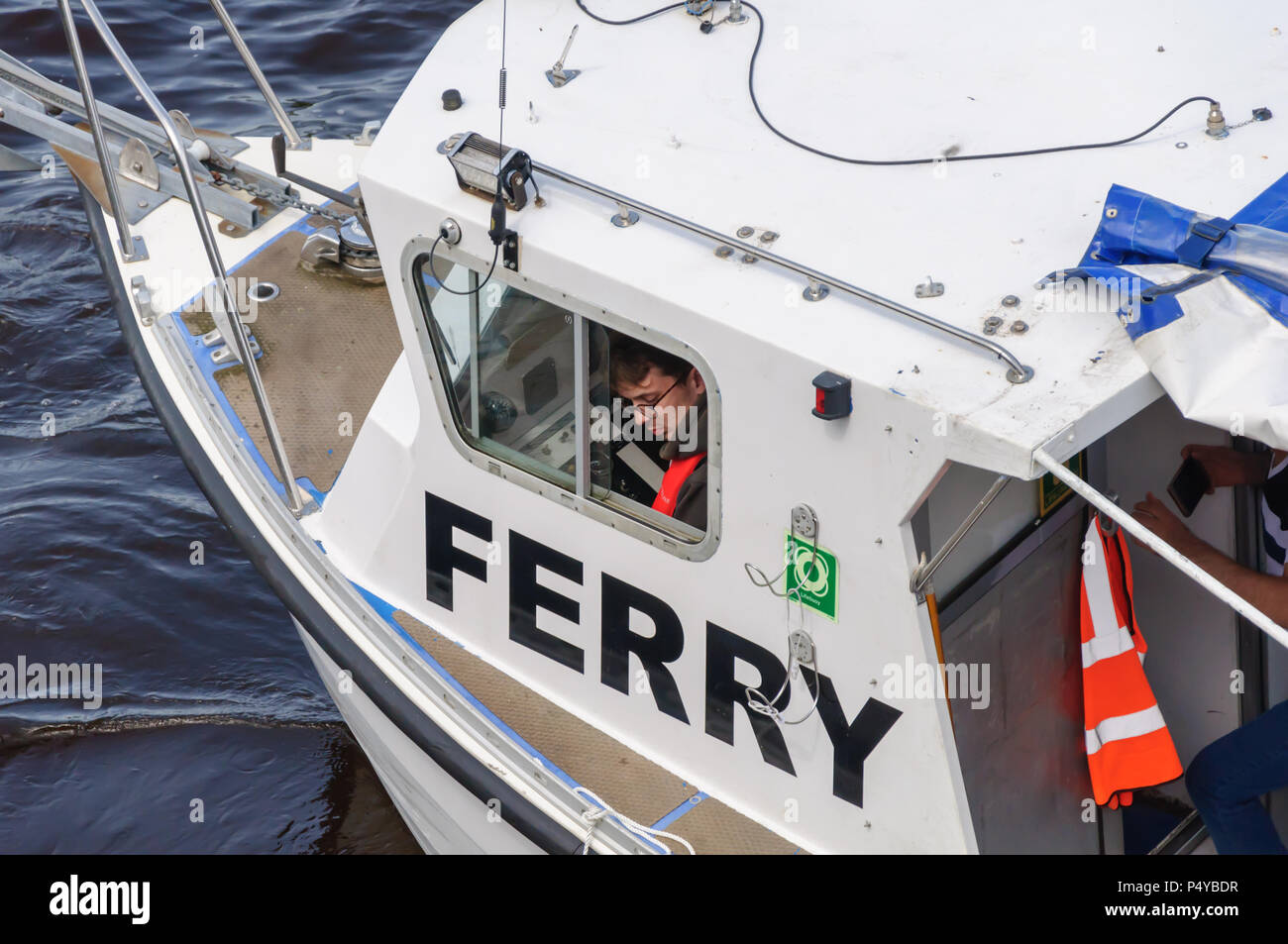 Govan ferry hi-res stock photography and images - Alamy