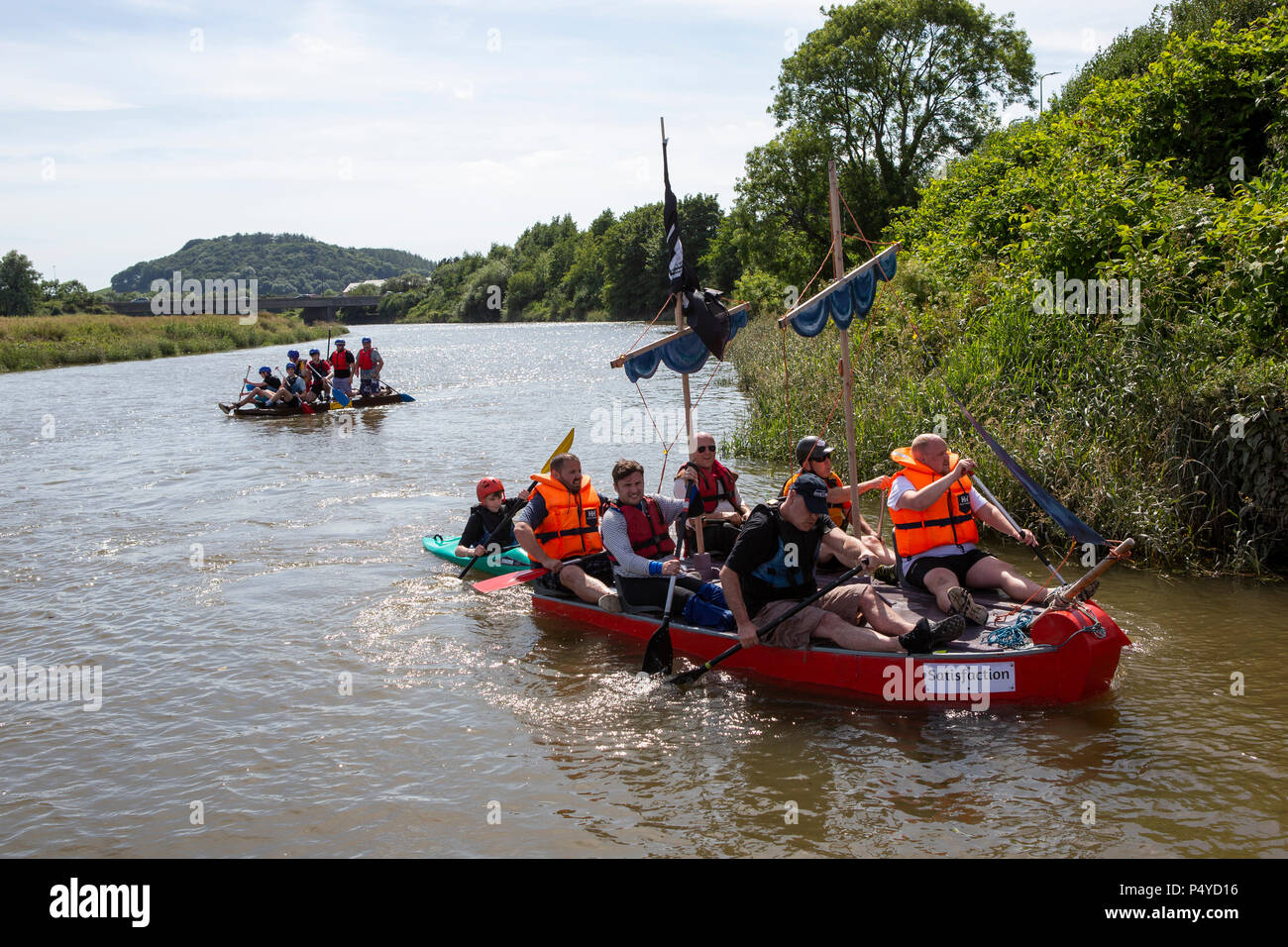 Homemade raft hi-res stock photography and images - Alamy