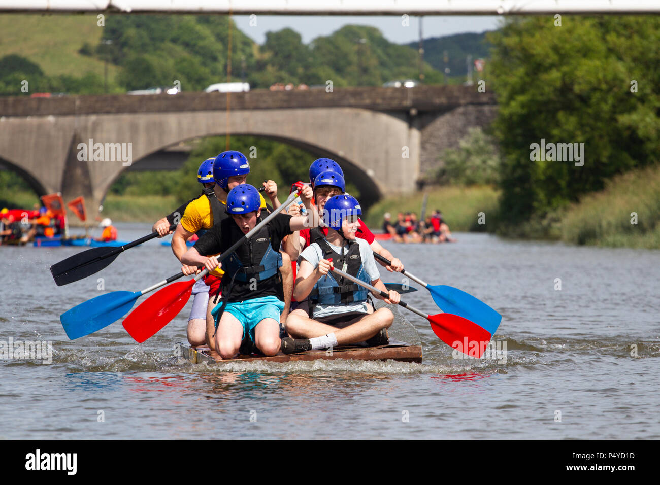 Home made raft hi-res stock photography and images - Alamy
