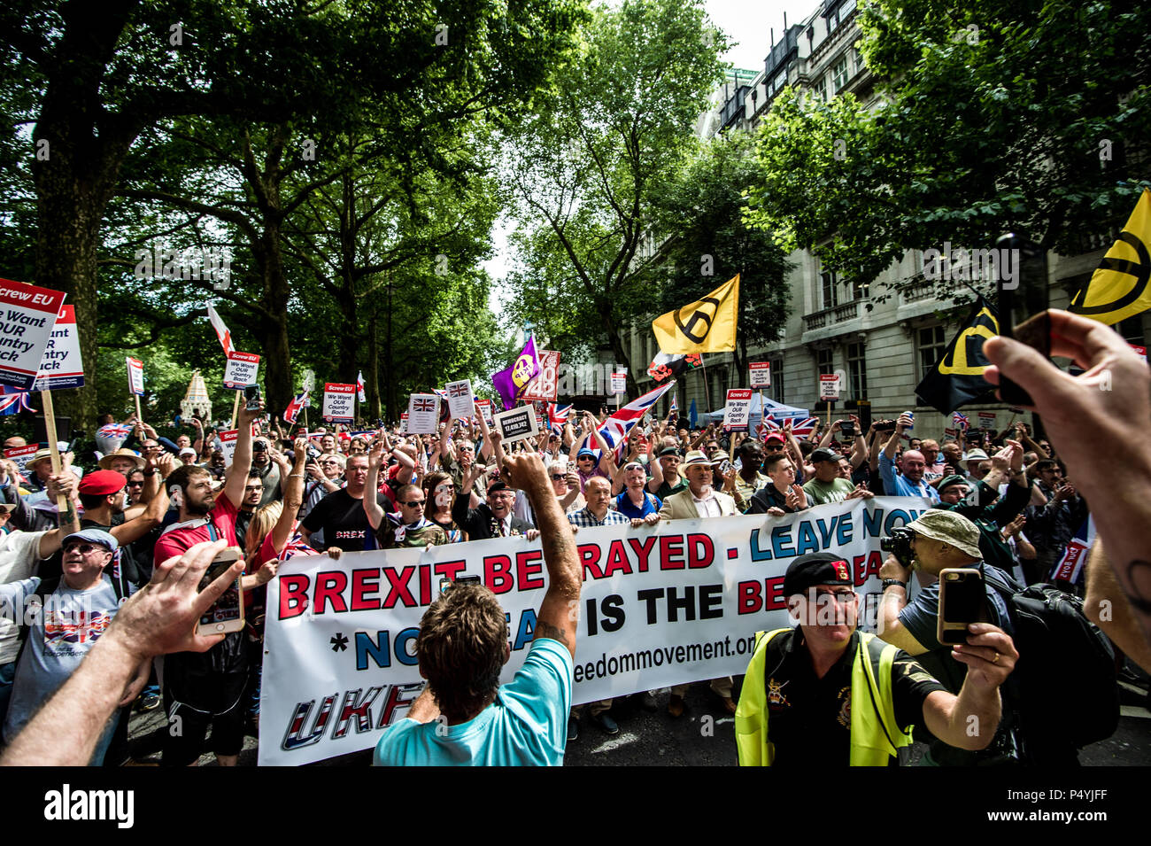 London, UK. 23rd June, 2018. The head of the march arriving at the ...