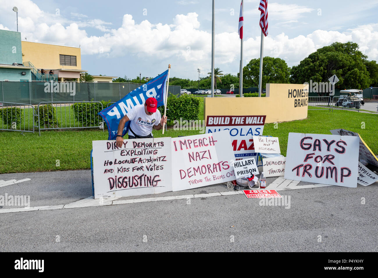 Poverty miami florida hi-res stock photography and images - Alamy
