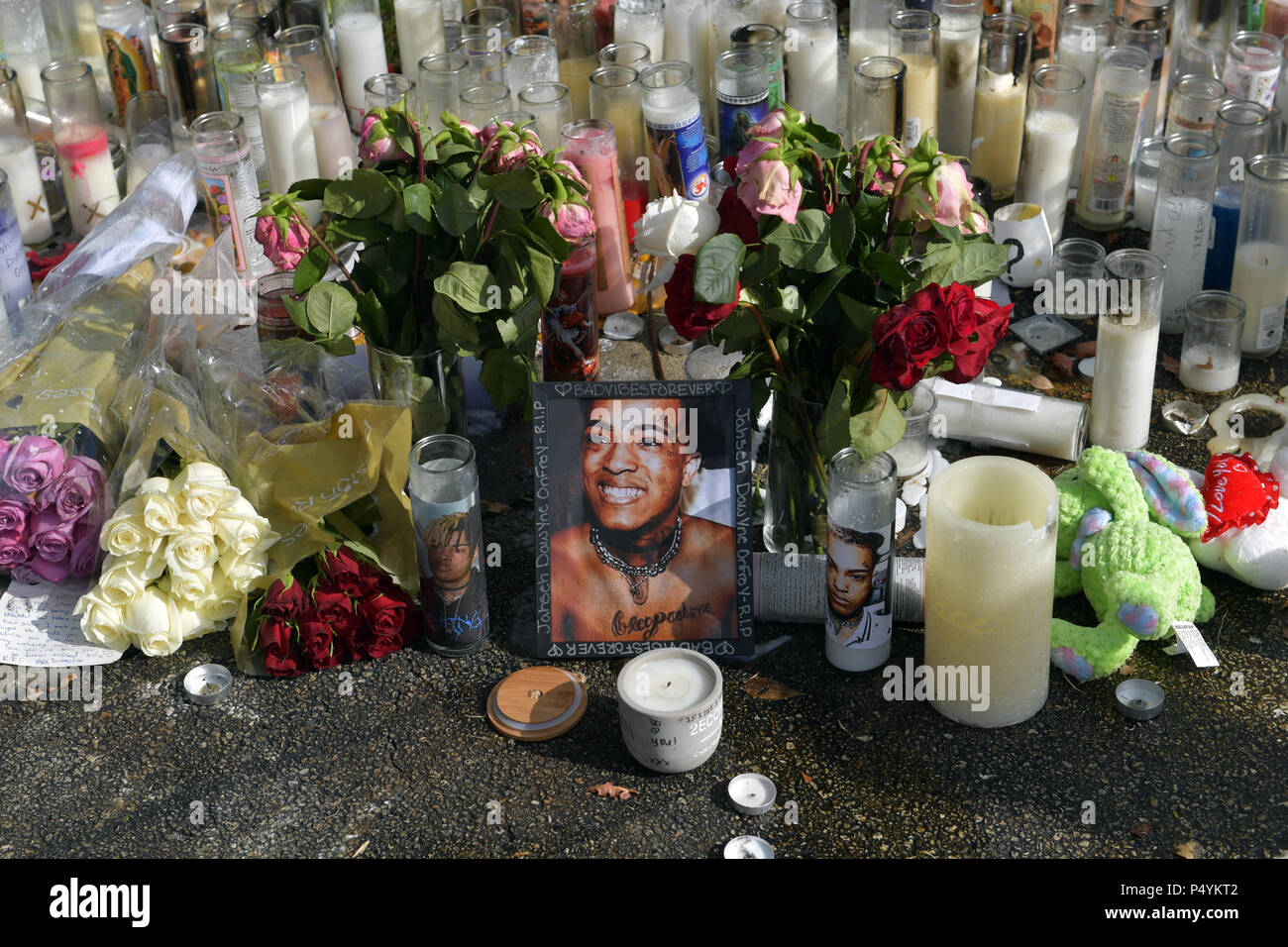 Xxxtentacion hi-res stock photography and images - Alamy