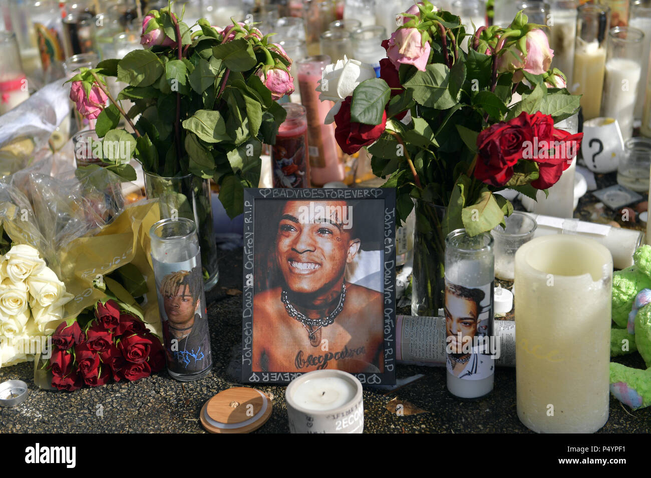 Hip hop mourns rapper xxxtentacion after fatal shooting at roadside ...