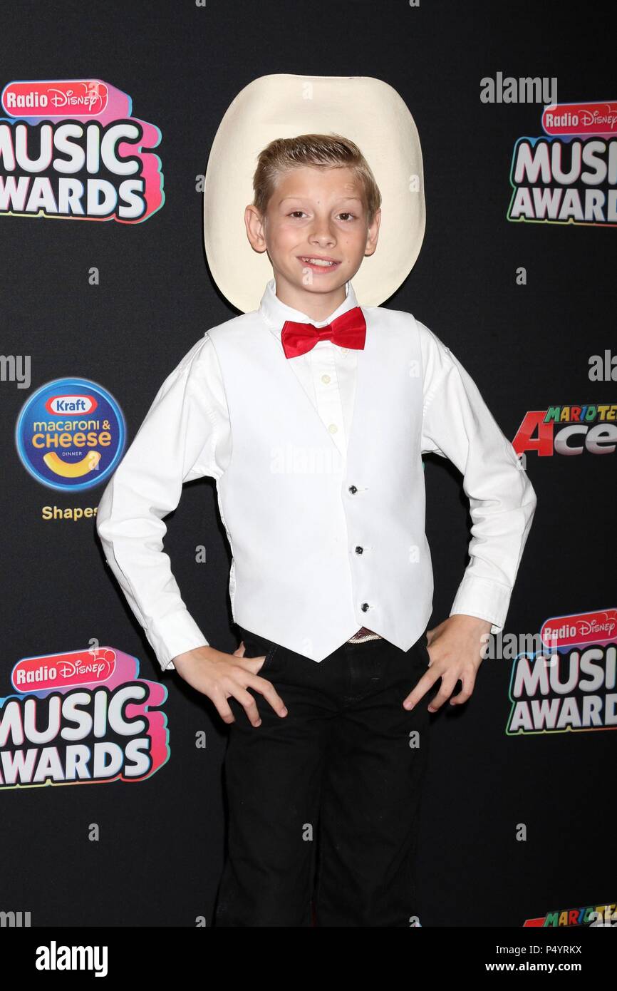 Mason ramsey hi-res stock photography and images - Alamy