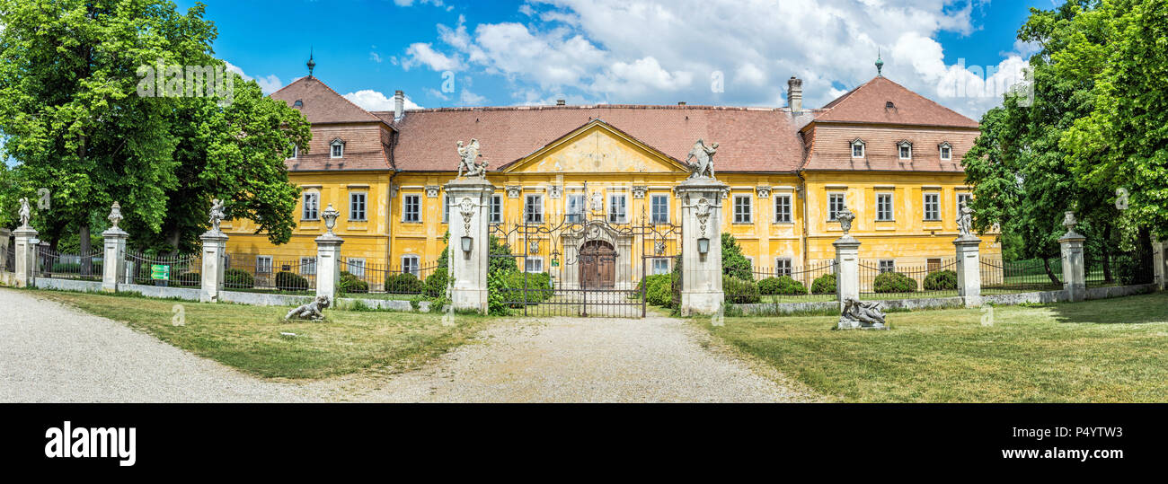 Castle park of marchegg hi-res stock photography and images - Alamy