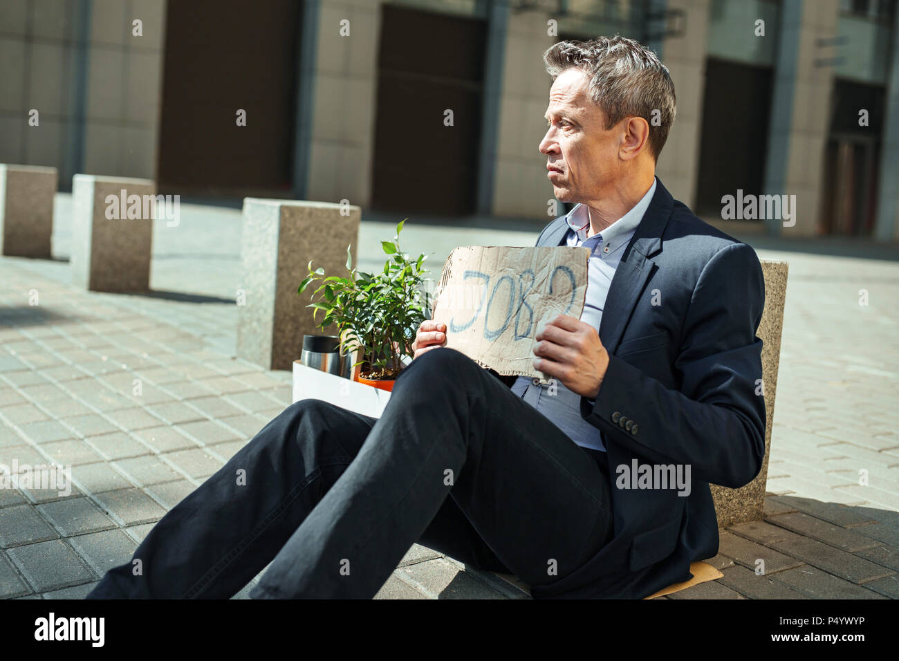 Elderly puzzled hi-res stock photography and images - Alamy