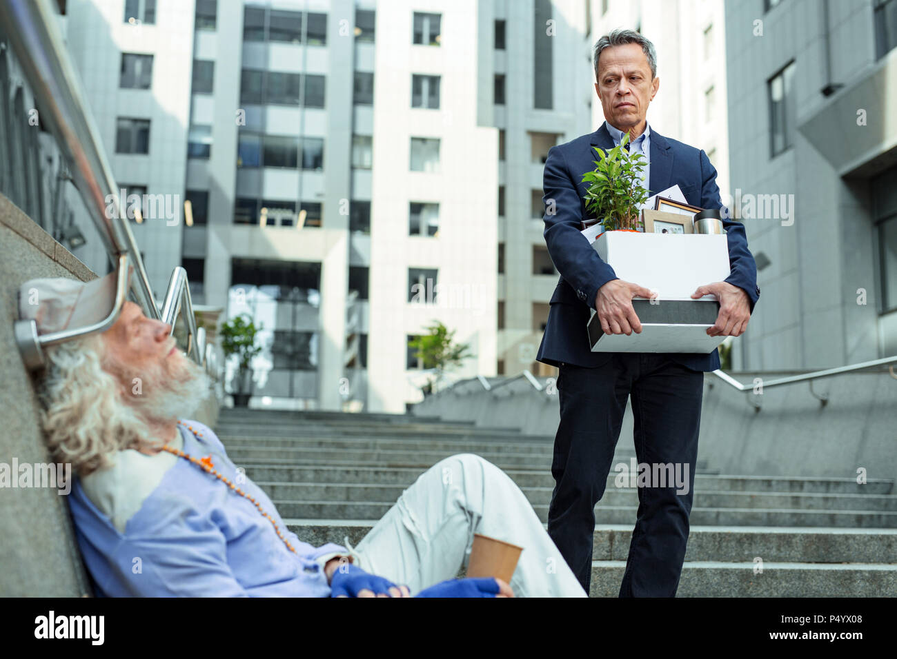 Homeless social worker hi-res stock photography and images - Alamy