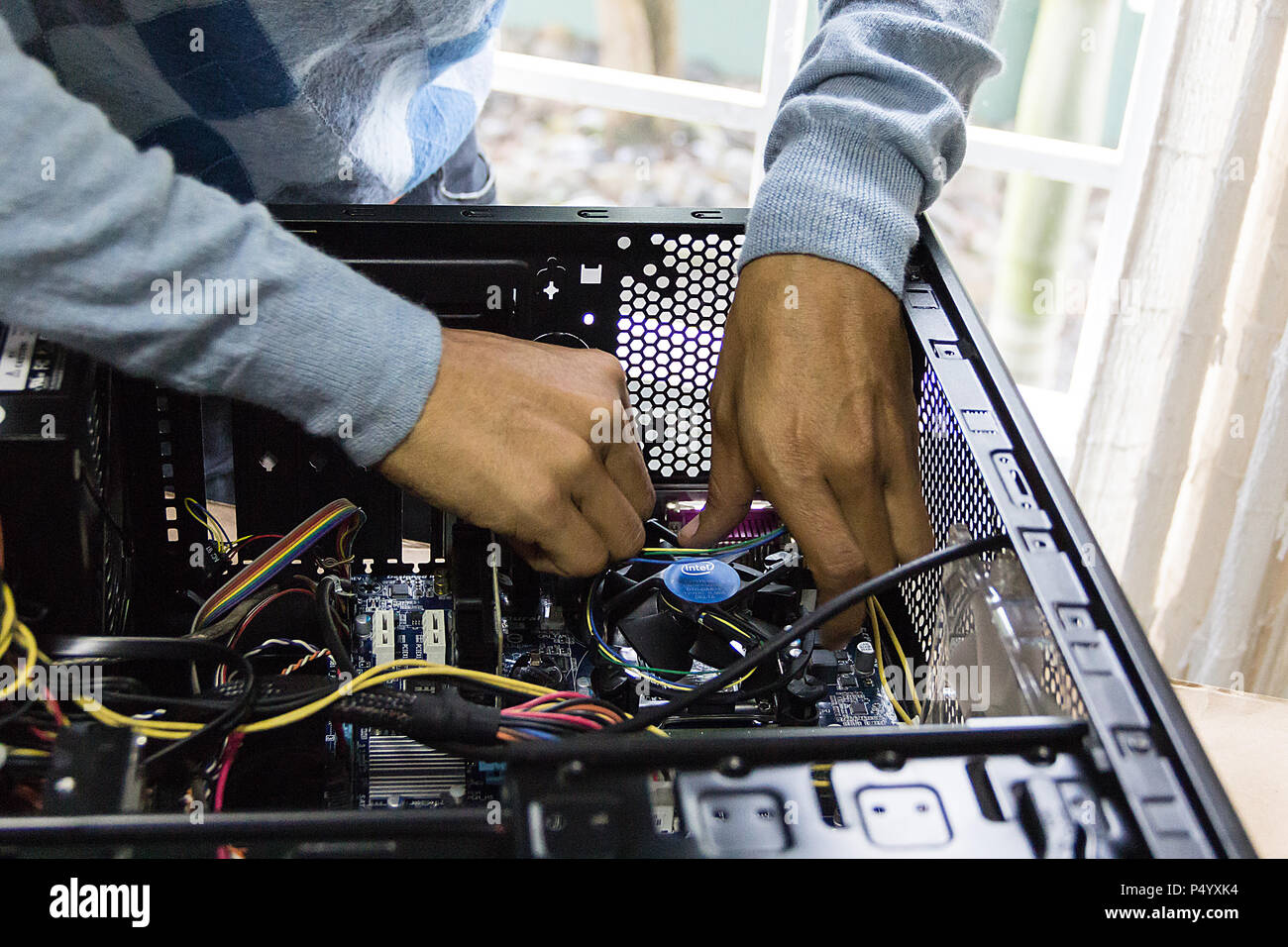 Industrial worker computer training hi-res stock photography and images ...