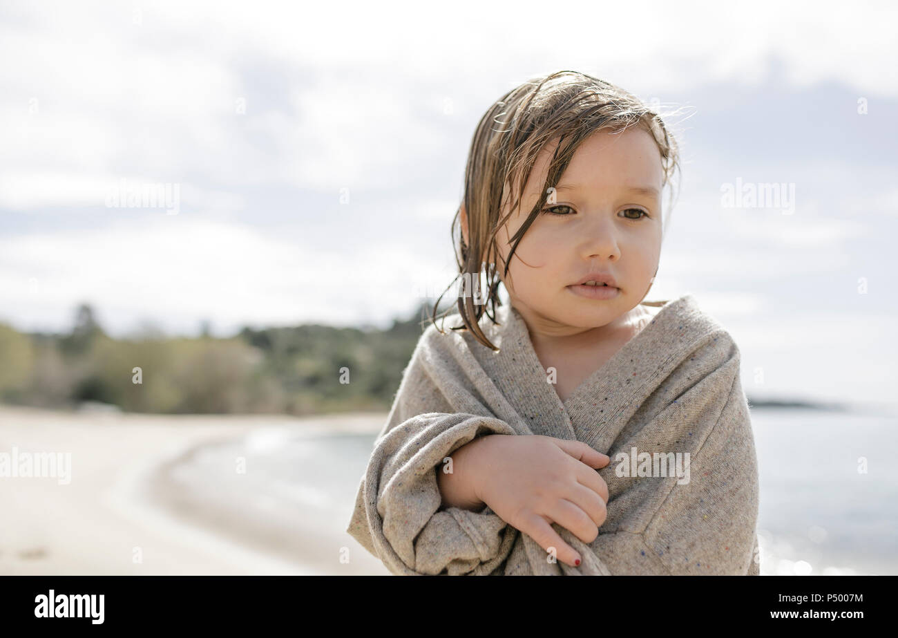 Sad toddler girl hi-res stock photography and images - Alamy