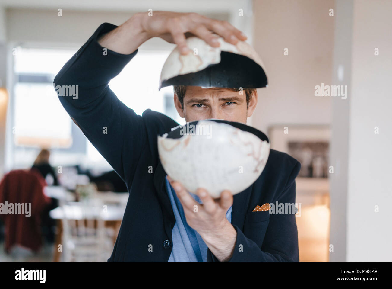 Business man holding globe hi-res stock photography and images - Alamy Business man holding globe hi-res stock photography and images - Alamy