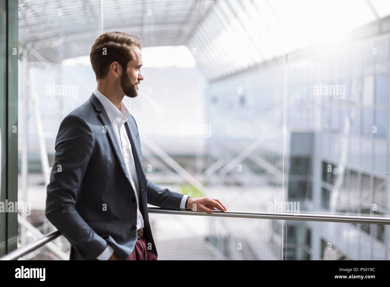 Man portraits dark lighting hi-res stock photography and images - Alamy