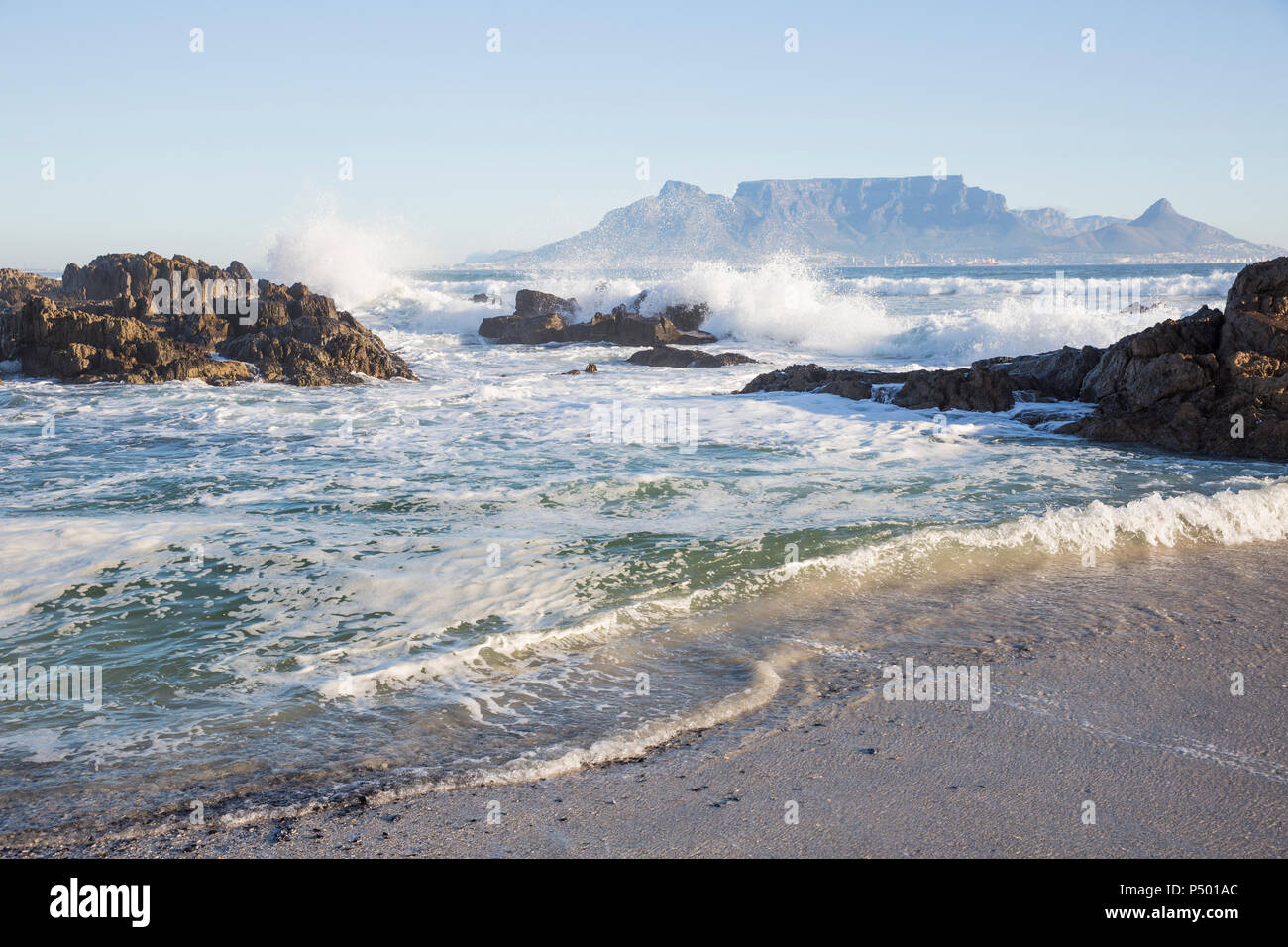 Africa, South Africa, Western Cape, Cape Town, View from beach to Table ...