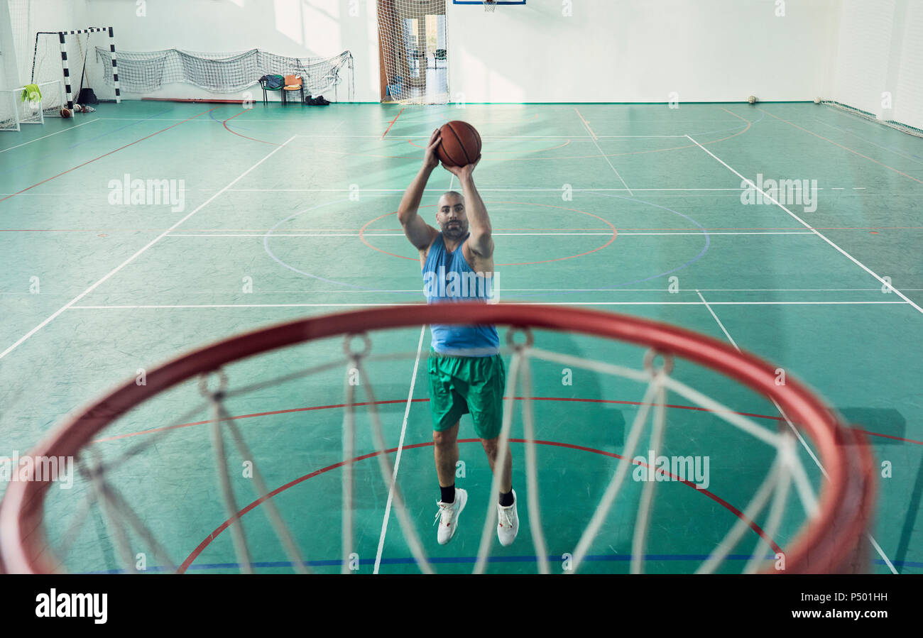 Basketball free throw practise hi-res stock photography and images - Alamy