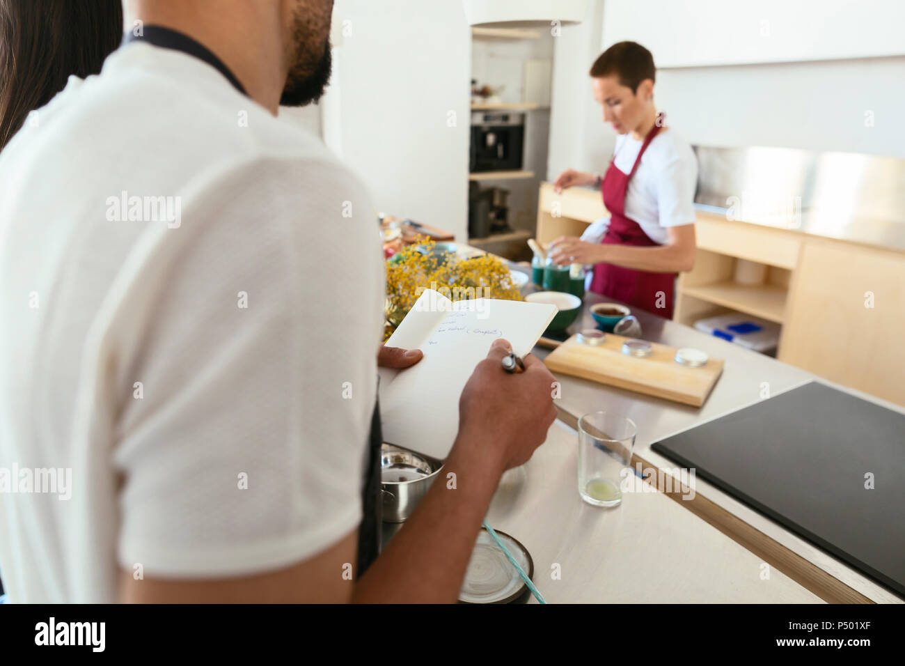 Man taking notes hi-res stock photography and images - Alamy