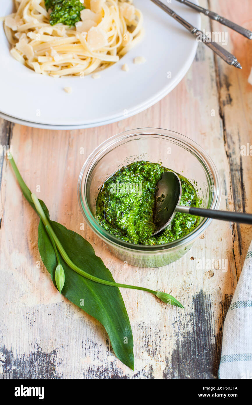 Ramsons hi-res stock photography and images - Alamy