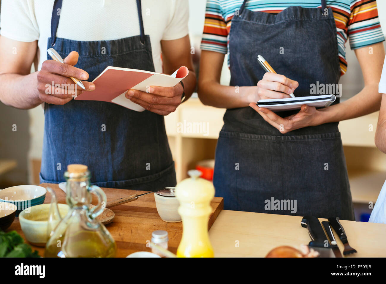 Woman taking notes hi-res stock photography and images - Alamy