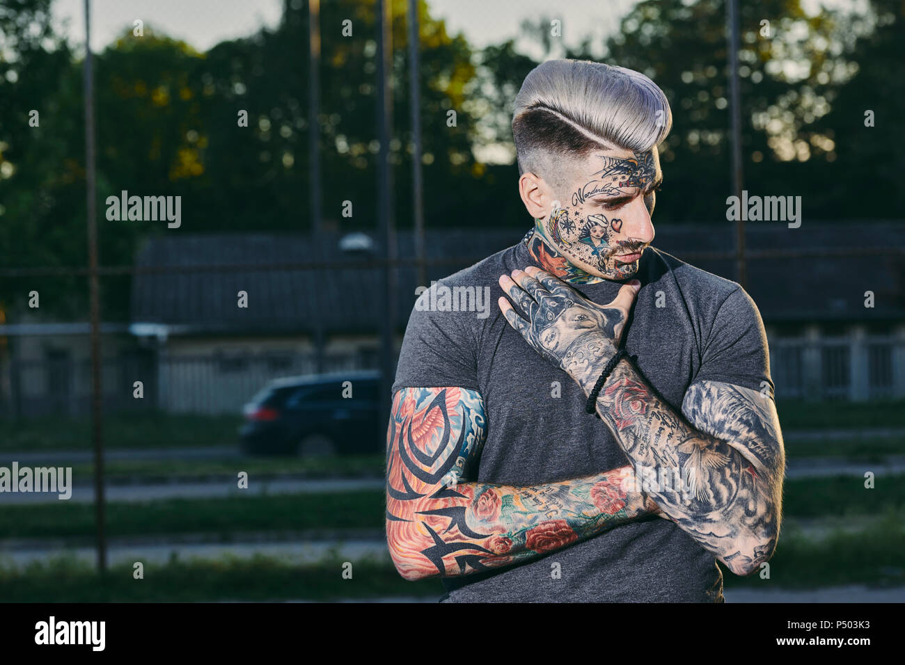 Tattooed people with art hi-res stock photography and images - Alamy