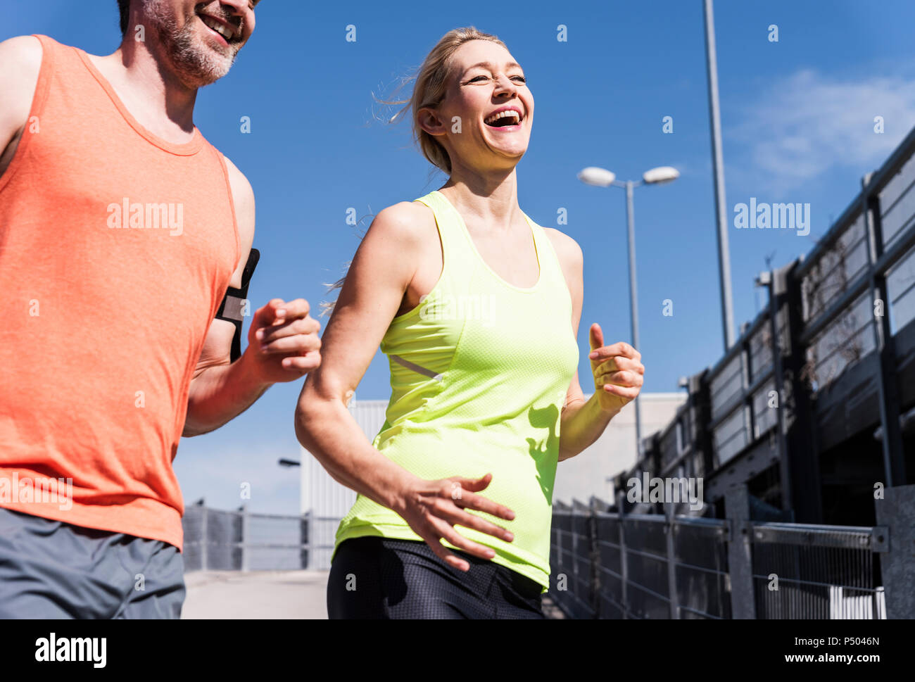 Fit couple hi-res stock photography and images - Alamy
