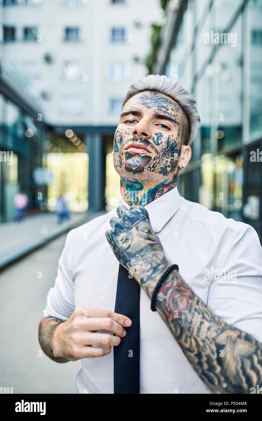 Portraits of tattooed men hi-res stock photography and images - Alamy