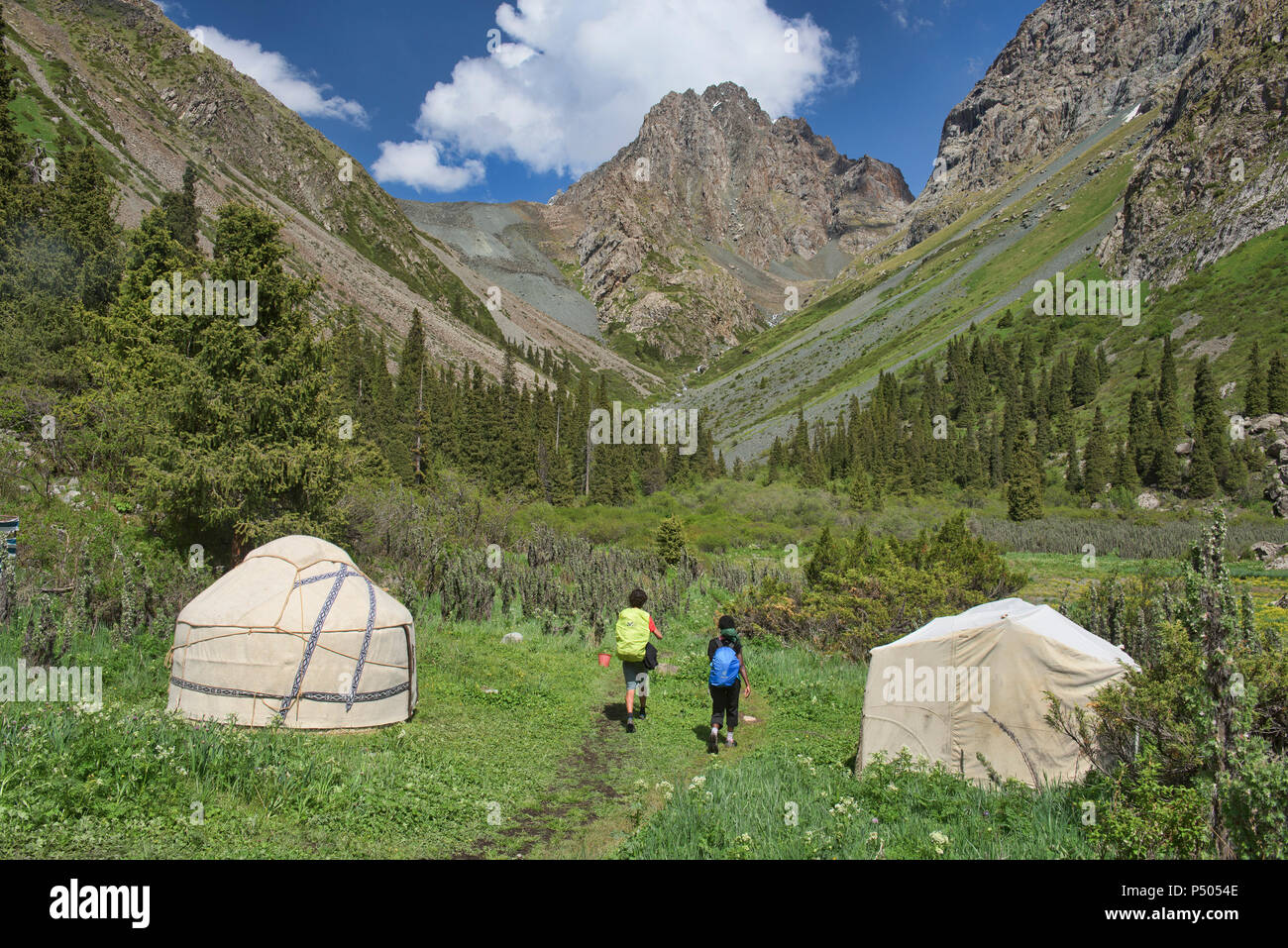 Nomadic yurt central asia hi-res stock photography and images - Alamy
