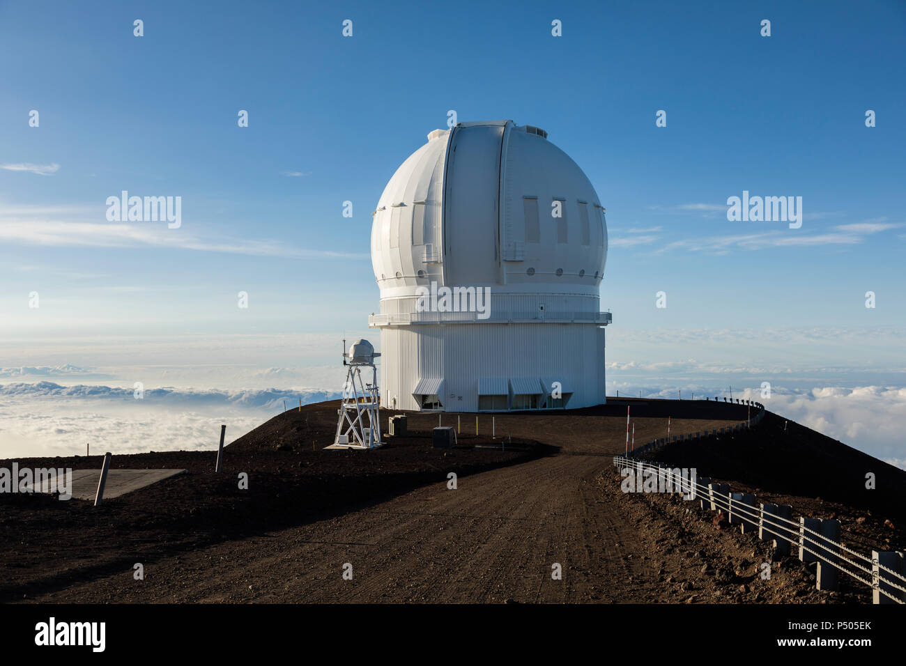 Cfht telescope hi-res stock photography and images - Alamy