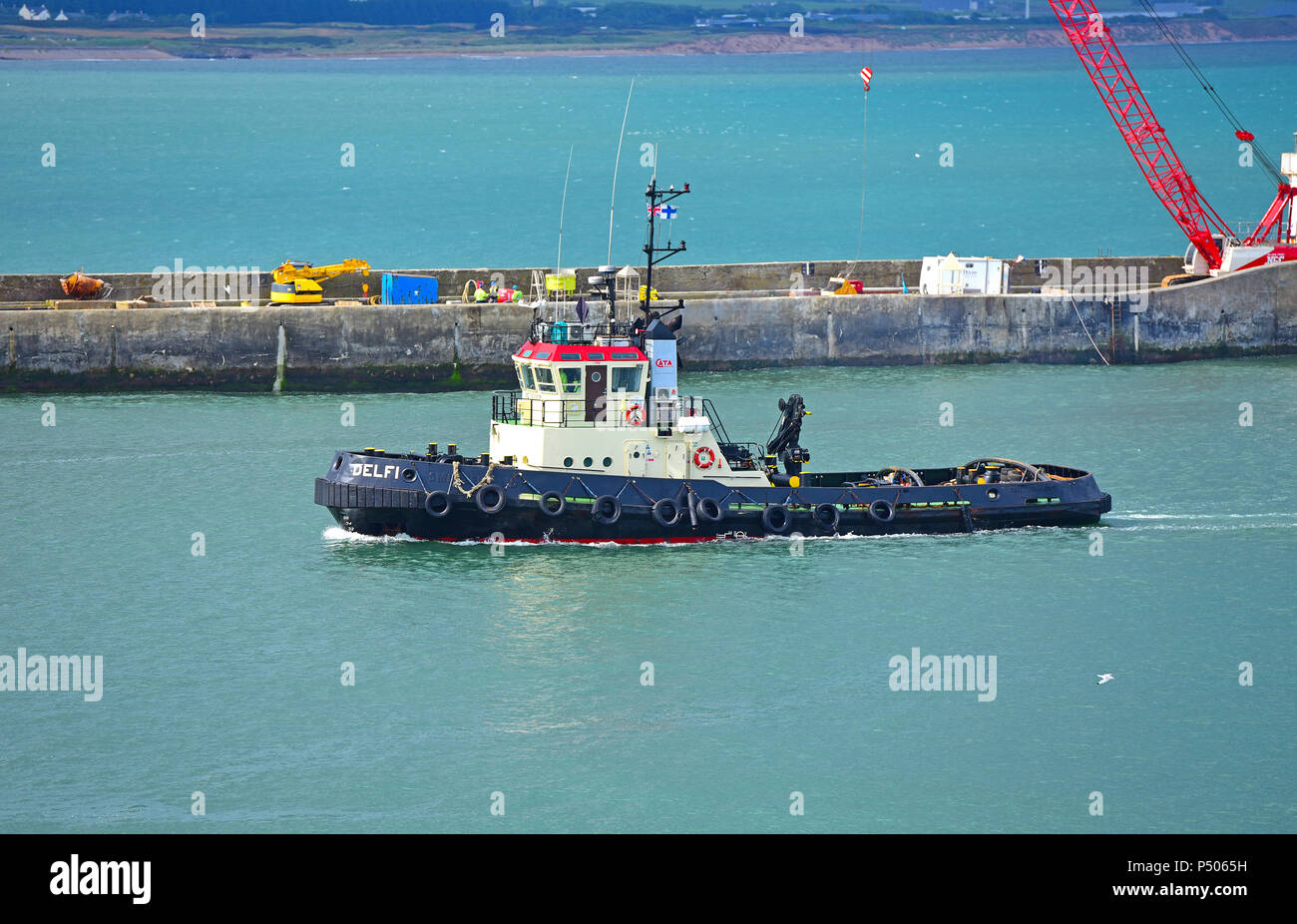 Pusher tug hi-res stock photography and images - Alamy