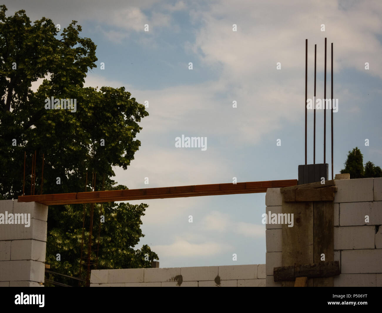 Concrete lintel hi-res stock photography and images - Alamy