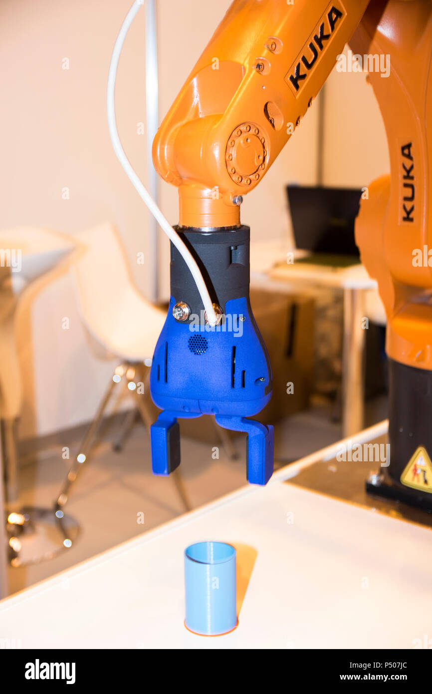 Kuka light hi-res stock photography and images - Alamy