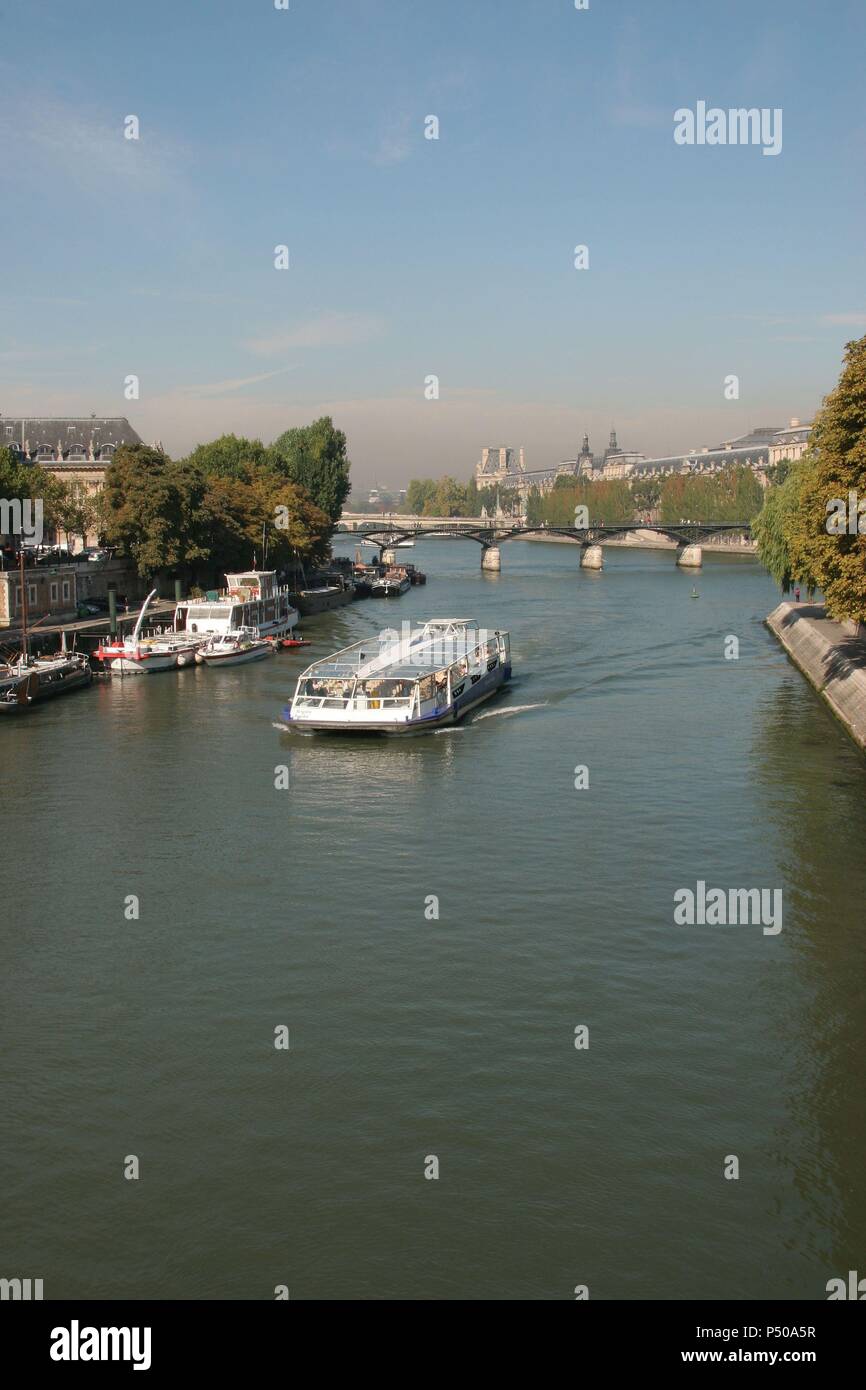 The embarkation on the barge hi-res stock photography and images - Alamy