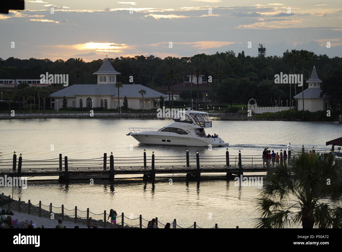 General views of the Polynesian Resort in Walt Disney World, Orlando ...