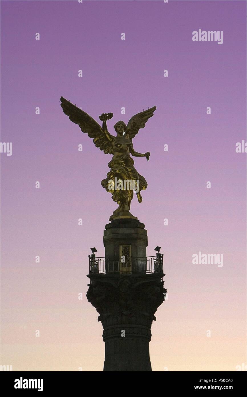 ESTATUA DE LA VICTORIA ALADA, conocida como "EL ANGEL", que corona el ...