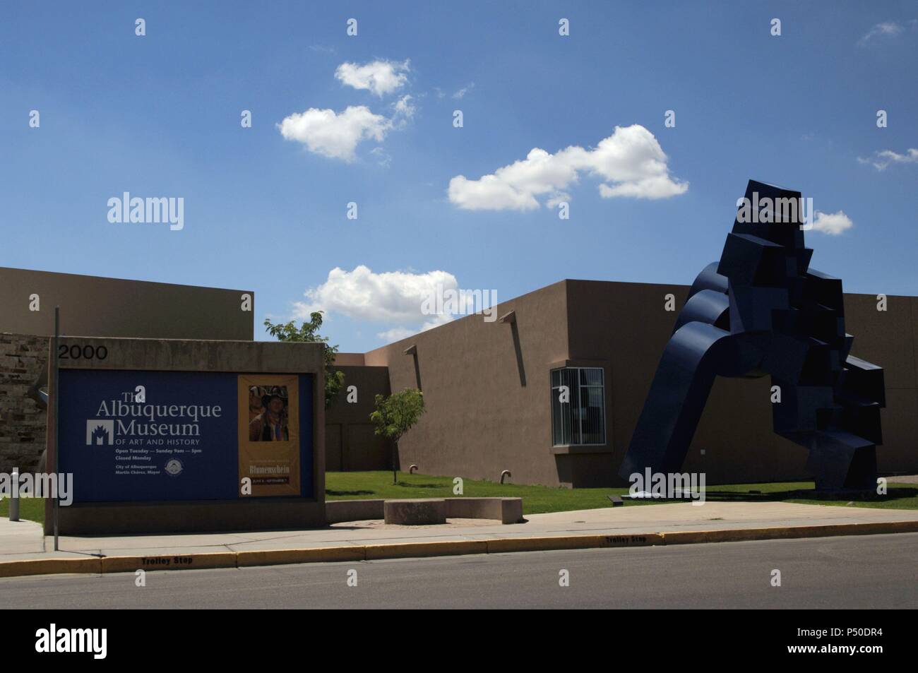 Albuquerque road signs hi-res stock photography and images - Alamy